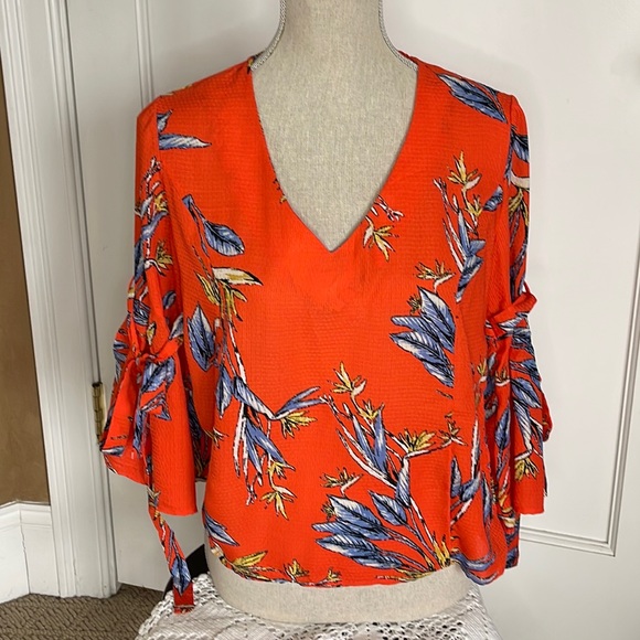 Collective Concepts | Tops | Women Girls Top Pretty Tulip Sleeve Design ...